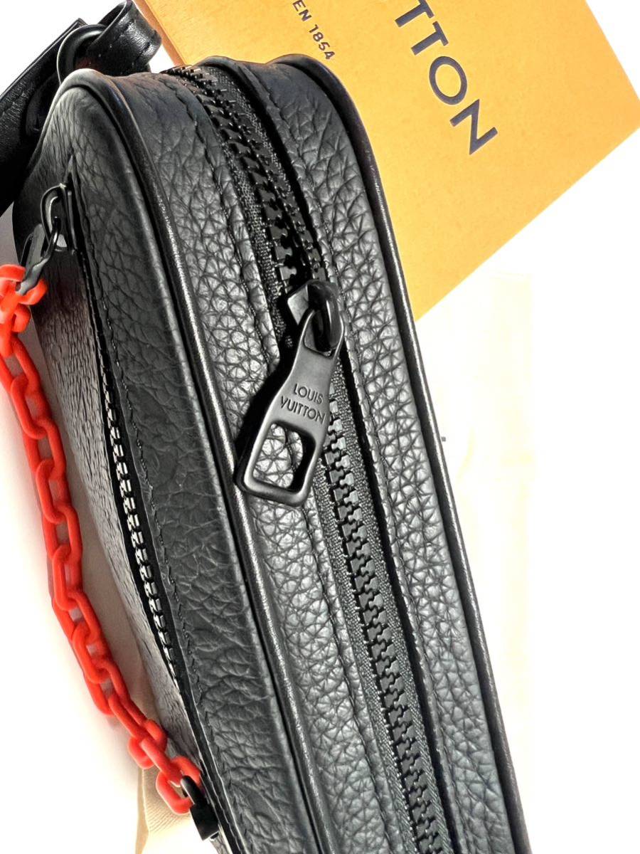 美品 激レア LOUIS VUITTON ルイヴィトン セカンド ポーチ 美品 激レア LOUIS VUITTON ルイヴィトン セカンド ポーチ