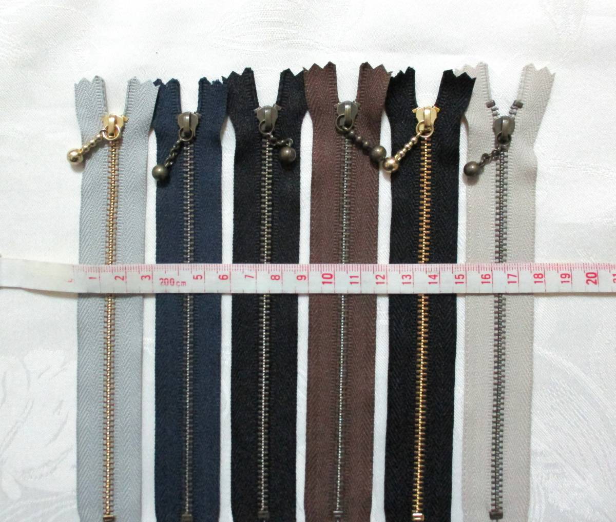 Yahoo!オークション - 16cm玉つきファスナー6色44本セット YKK