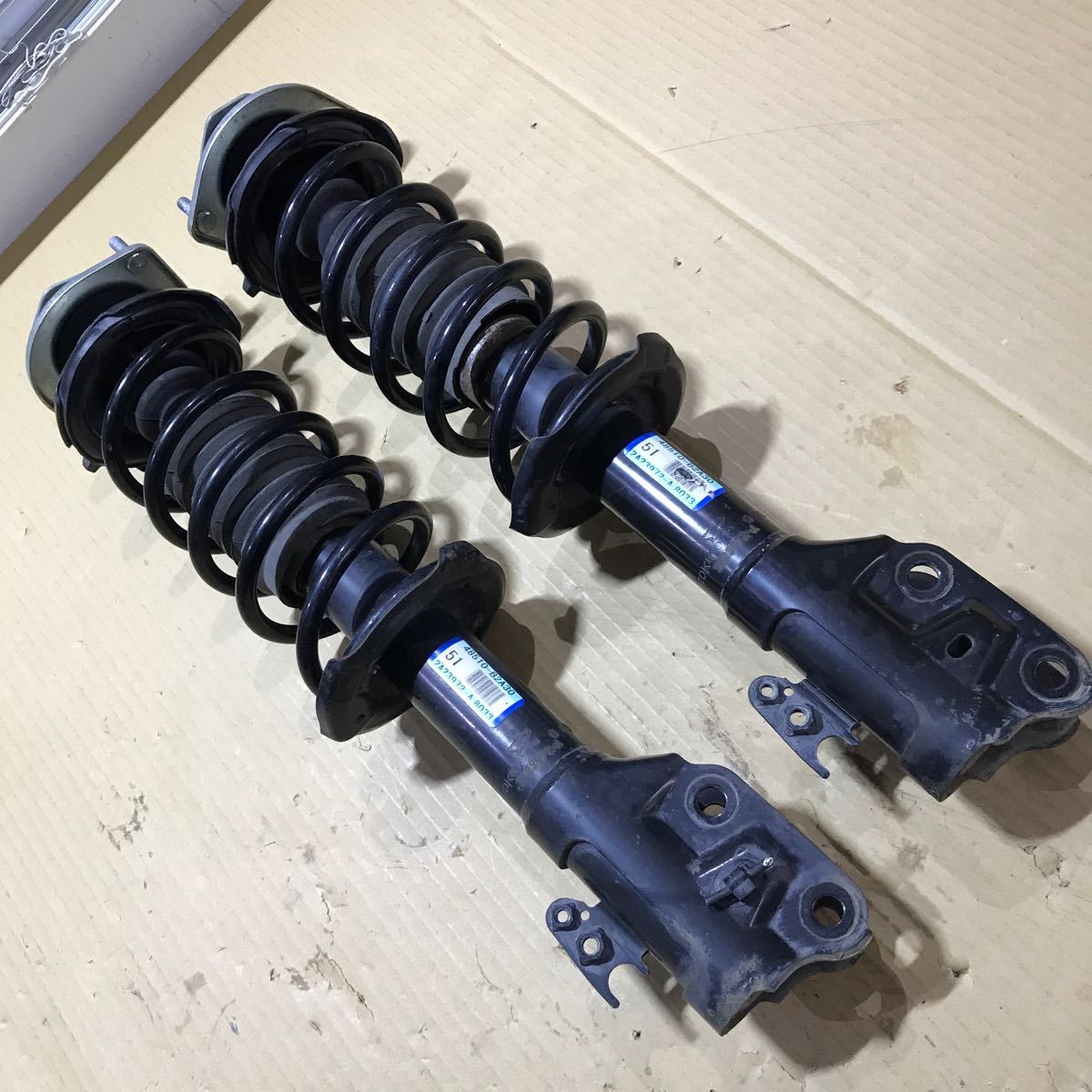 240052 ダイハツ LA100S ムーヴ フロントストラット 48510-B2A30 TOKIOO 2A23972-A(ショックアブソーバー)｜売買されたオークション情報、yahooの商品 ...