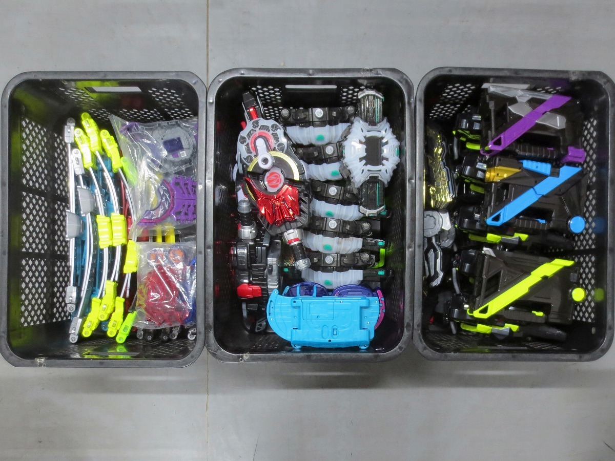 Yahoo!オークション - 1円～ 仮面ライダーシリーズ おもちゃ各種 まと...