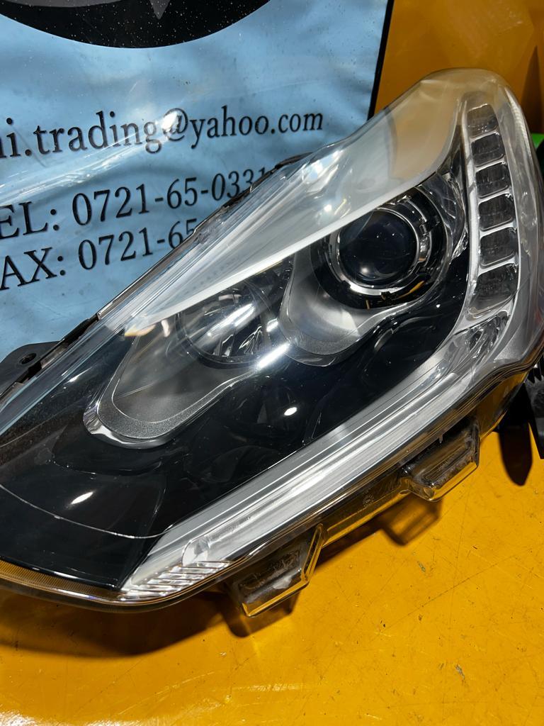 Yahoo!オークション - シトロエン DS5 ヘッドライト 左右セット DT-37