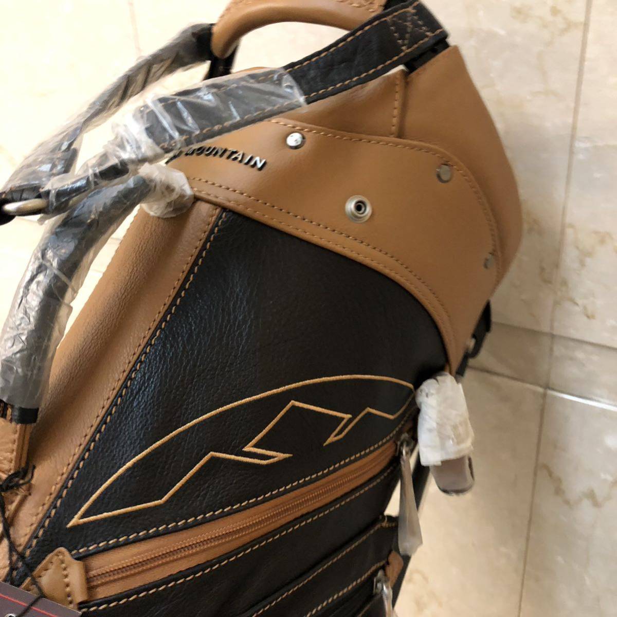 日本代購代標第一品牌【樂淘letao】－新品 SUN MOUNTAIN（サンマウンテン）LEATHER/レザー型 軽量スタンド式 ゴルフキャディバッグ 9.0型 46インチ対応 2.9kg ...