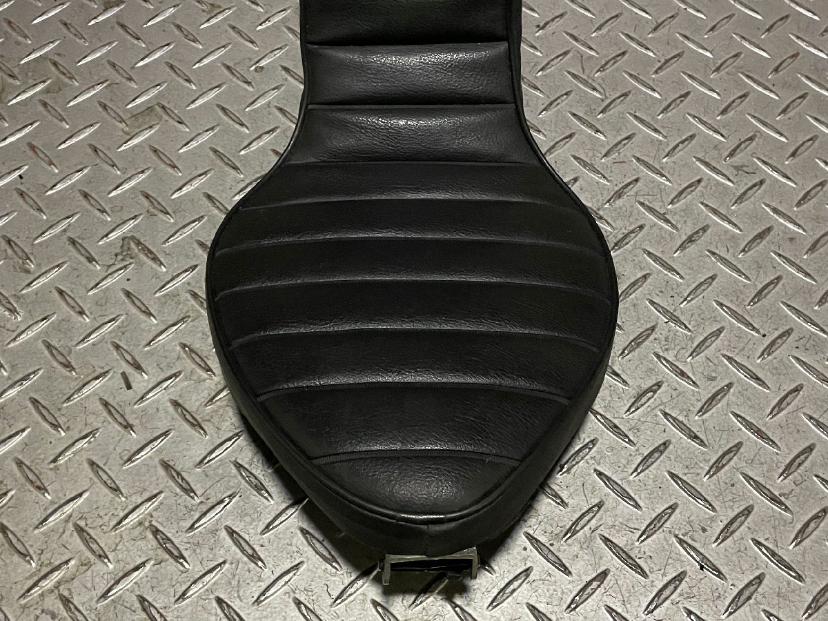 Yahoo!オークション - ハーレー キング ＆ クイーン シート (p1360)