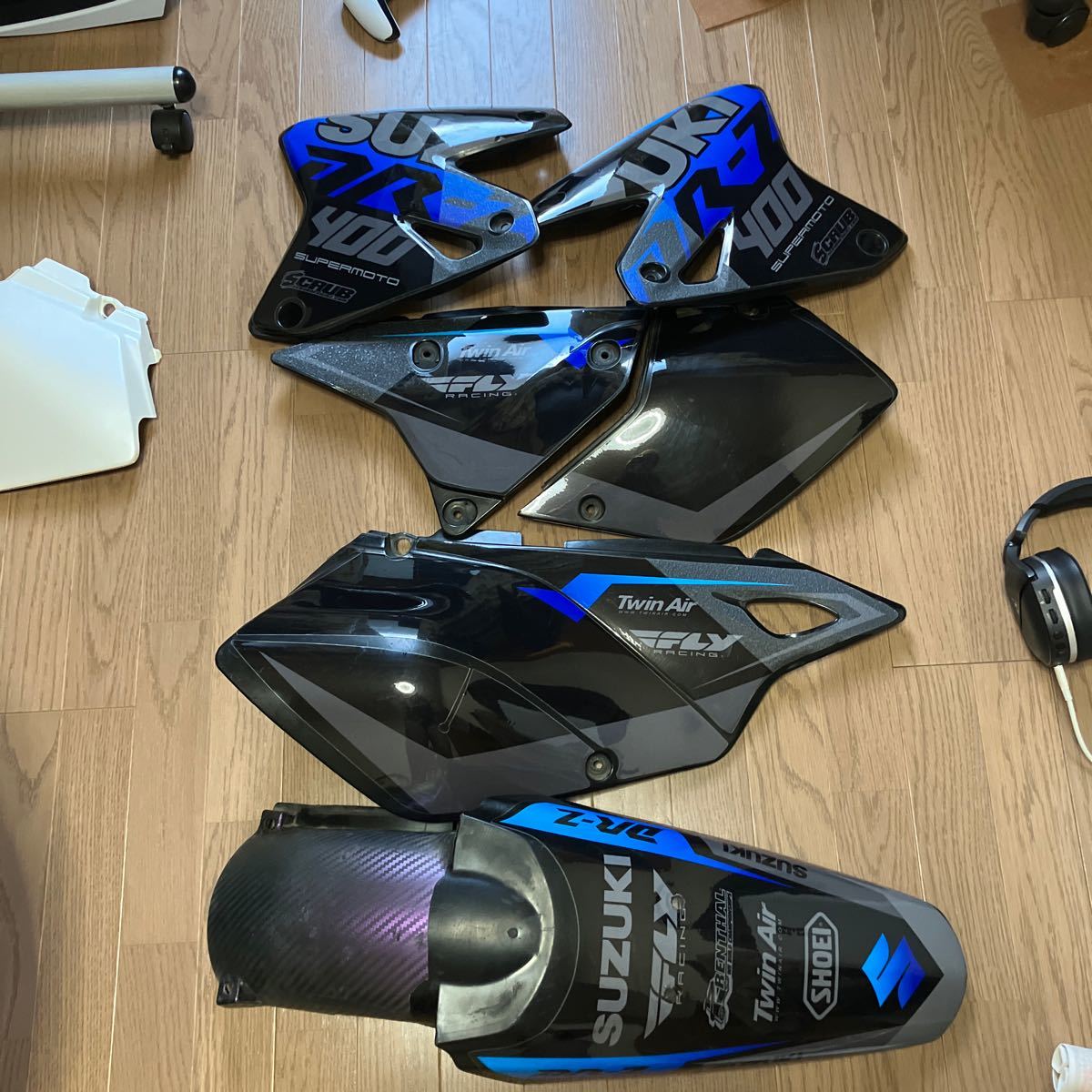 Yahoo!オークション - dr-z400sm dr-z400 drz 純正外装セット オマケ外...