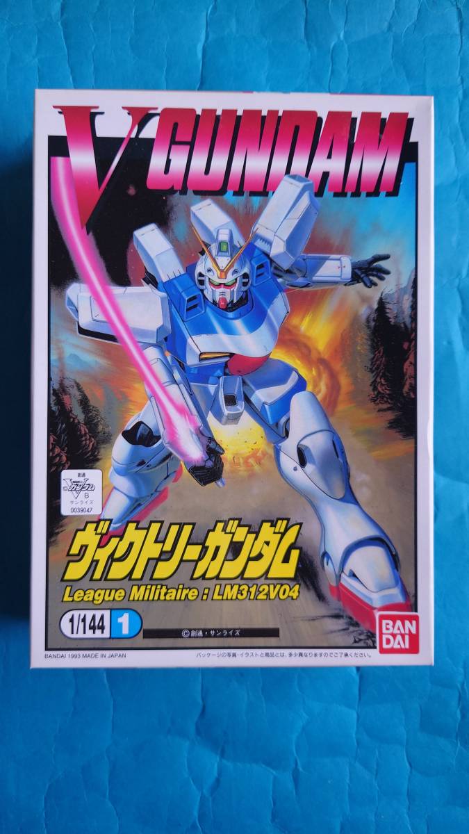 Yahoo!オークション - 赤バンダイ 1/144 Vガンダム① ヴィクトリーガ...