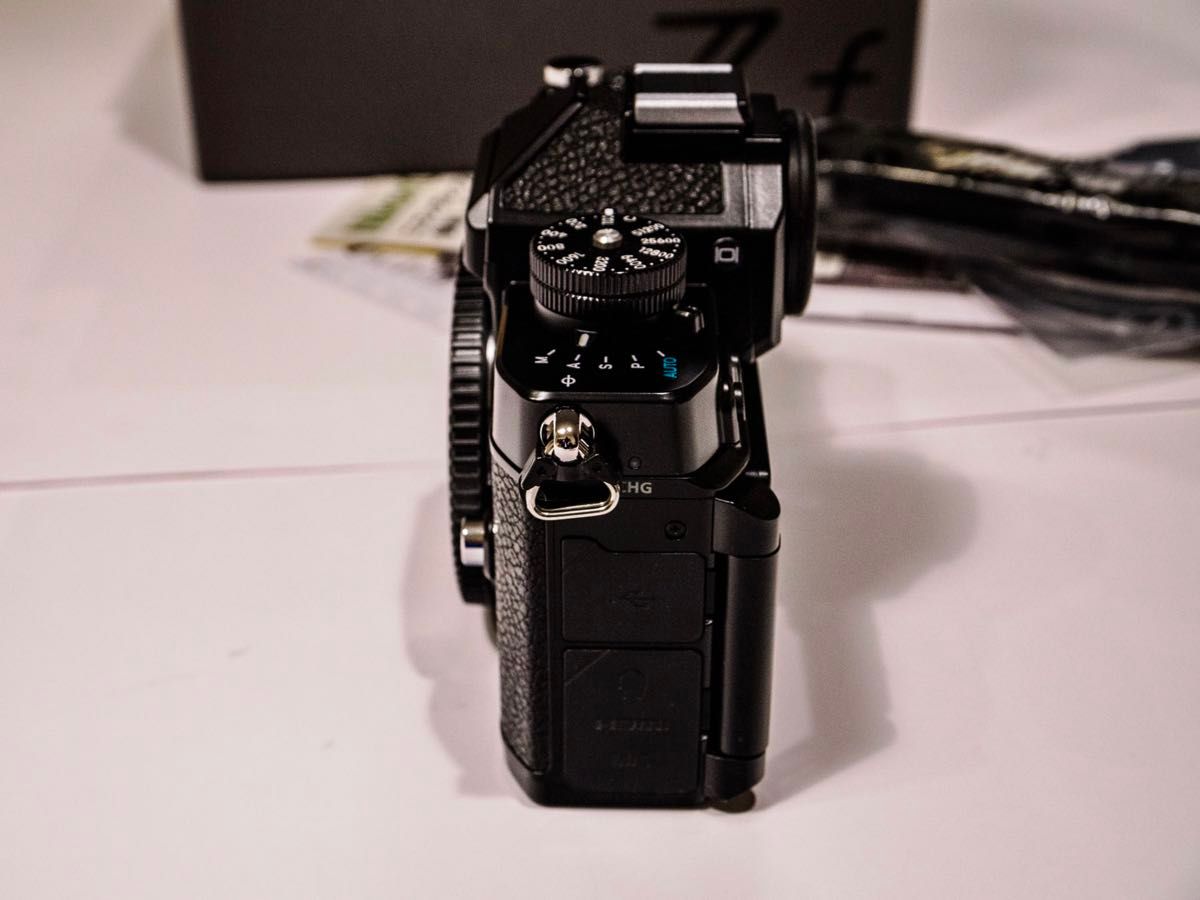 2024公式店舗 シャッター約1600回】Nikon Zf 炙ら 他 2024公式店舗 シャッター約1600回】Nikon Zf 炙ら 他