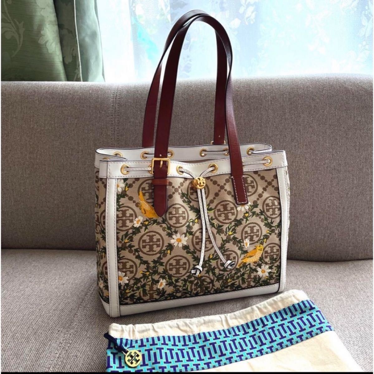 TORY BURCH トリーバーチ エンブロイダリースモールトートバッグ TORY BURCH トリーバーチ エンブロイダリースモールトートバッグ