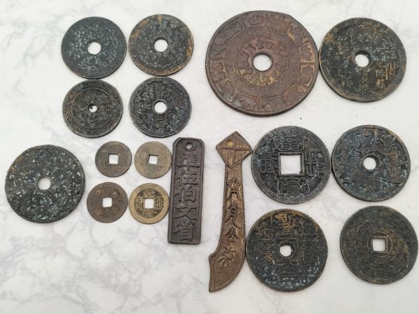 Yahoo!オークション - GW6 1円～ 真贋不明 当時物 中古品 中国古銭 刀...