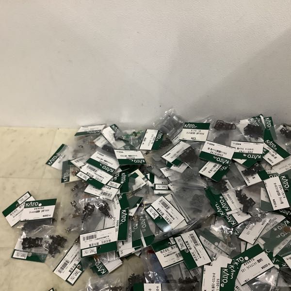 Yahoo!オークション - 1円〜 訳あり KATO Nゲージ 5175-1D カニ24あけ...