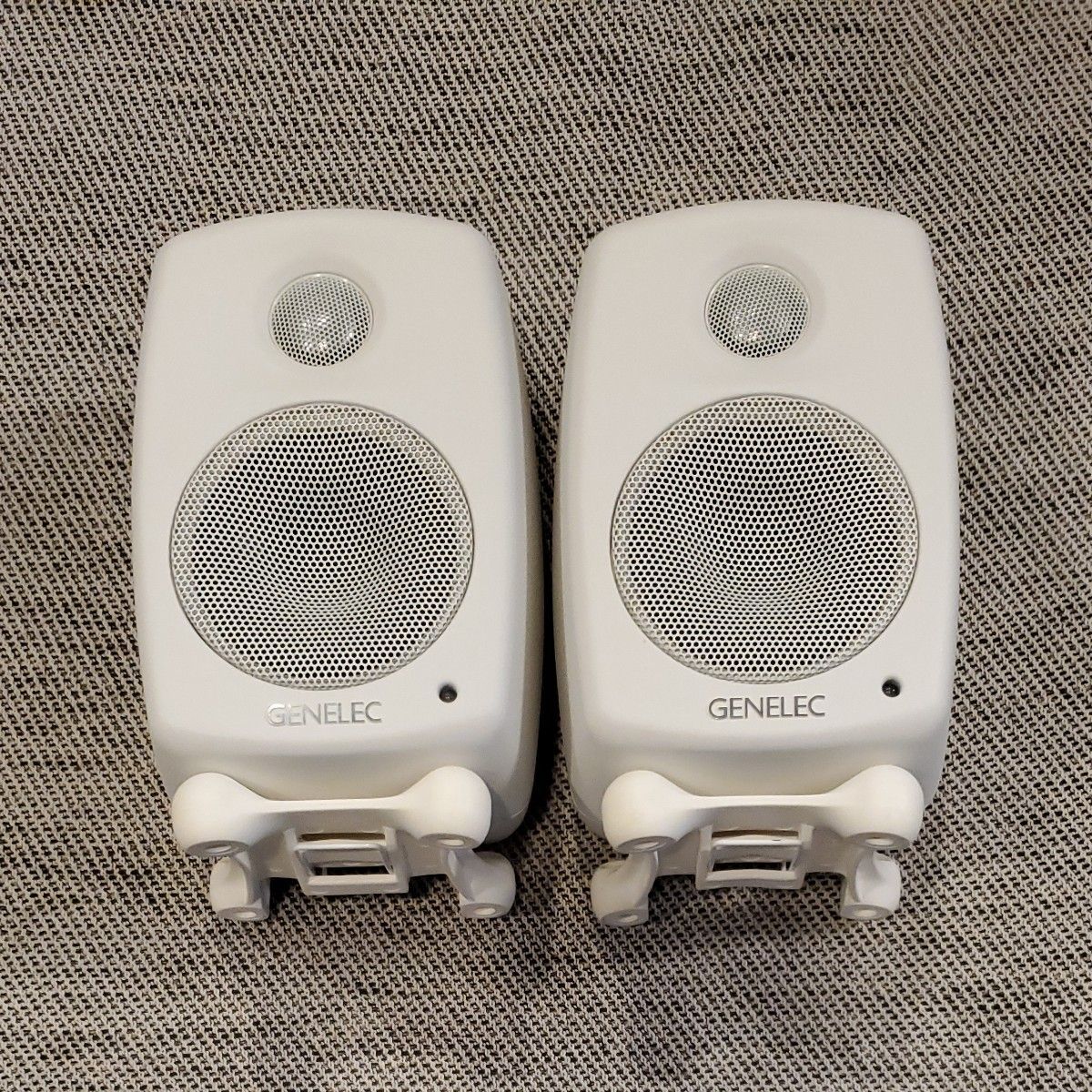Yahoo!オークション - GENELEC G One ホワイト ジェネレック アクティ...