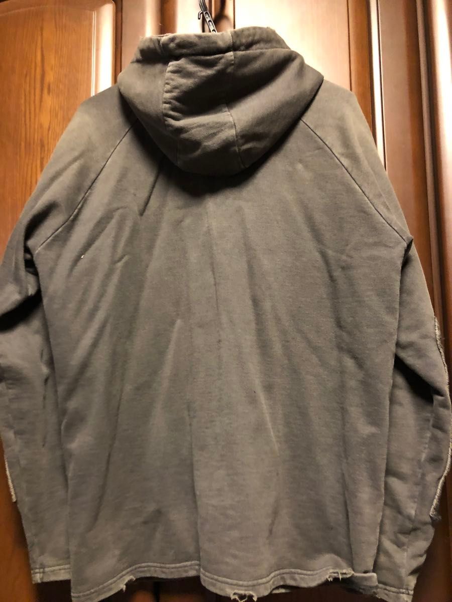 BEAMS ダメージ加工 フルジップパーカー フェードブラック LARGE BEAMS ダメージ加工 フルジップパーカー フェードブラック LARGE