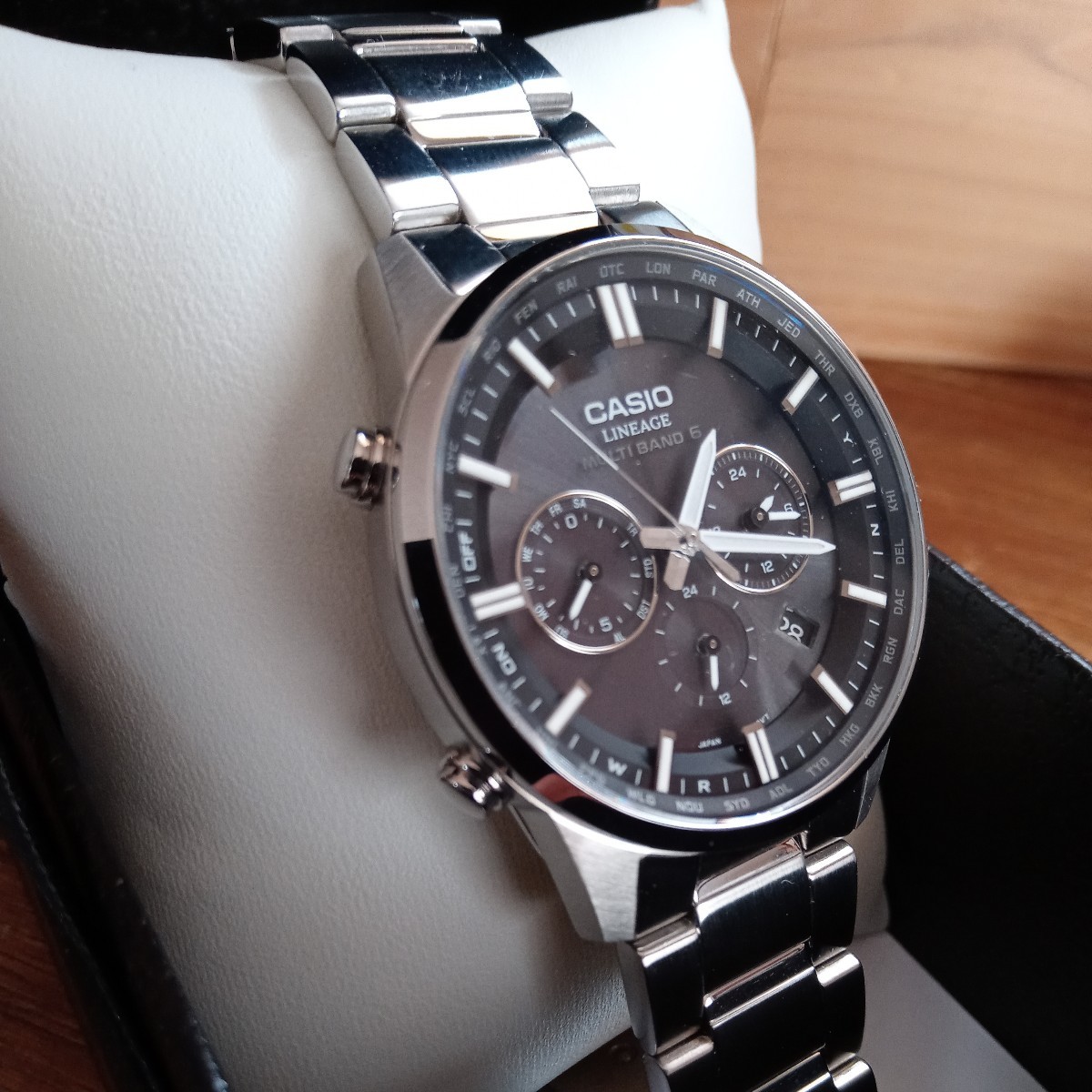 Yahoo オークション 良品【電波ソーラー】lineage「liw M700」casio