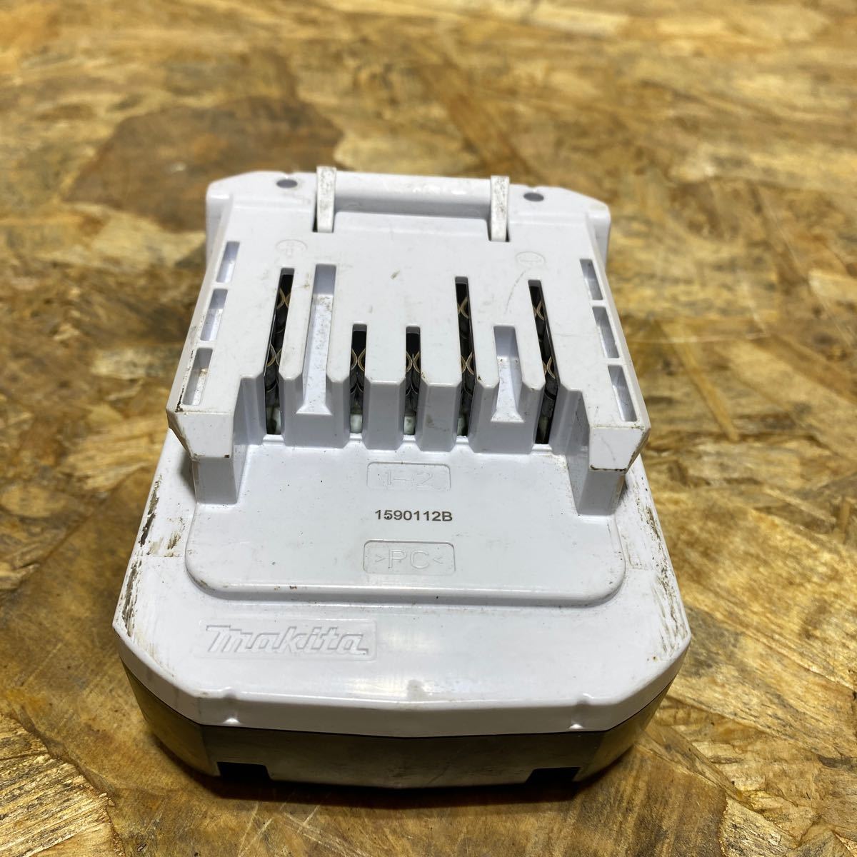 Yahoo!オークション - MAKITA マキタ BL1413G 14.4V 1.3Ah ジャンク