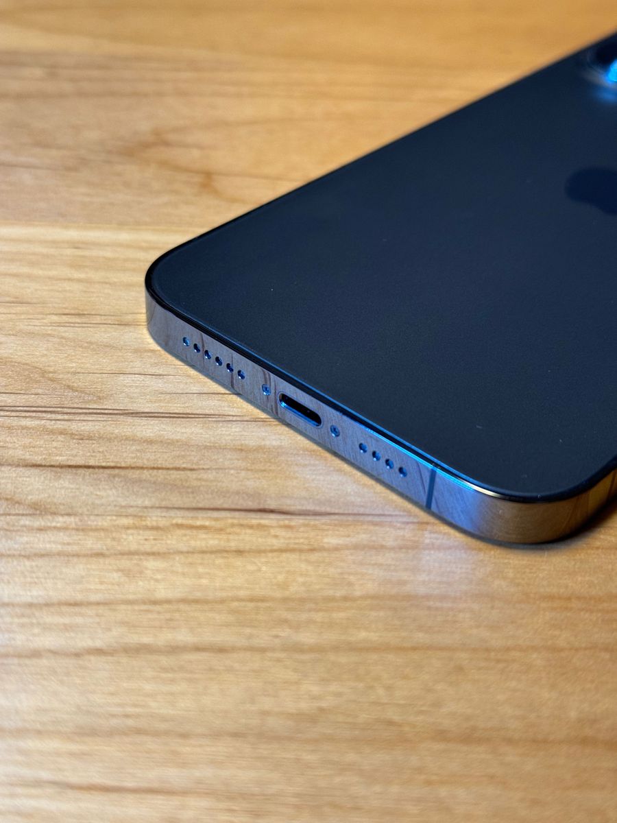 美品 海外版 iphone 13 pro max 256GB グラファイト SIM フリー 美品 海外版 iphone 13 pro max 256GB グラファイト SIM フリー