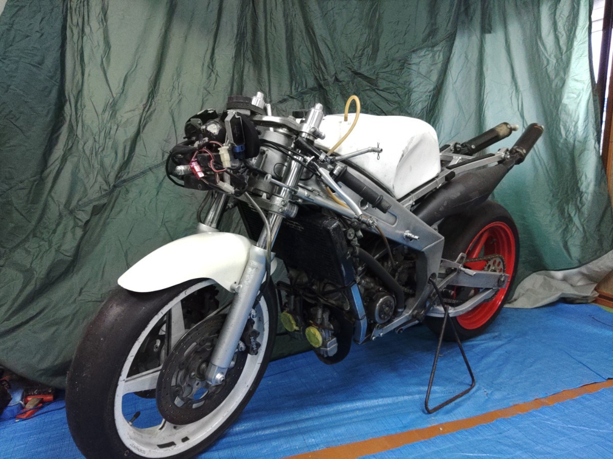 Yahoo!オークション - YAMHA 1990 TZ250 3TC 市販レーサー 未使用カウ...