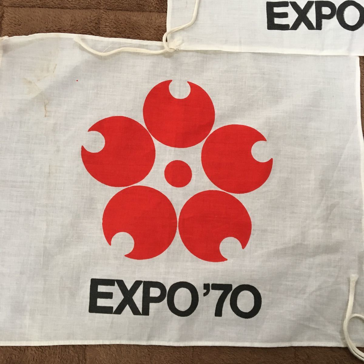 Yahoo!オークション - 大阪万博 EXPO70 当時物 旗3枚セット 岡本太郎 ...
