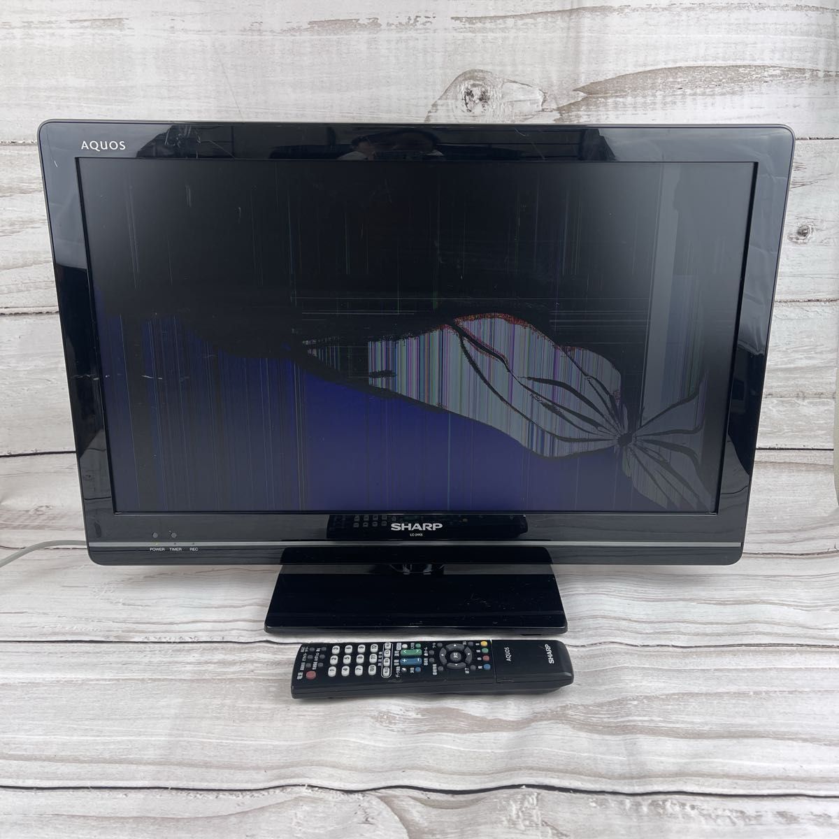 ジャンク品】 SHARP 液晶テレビ AQUOS 液晶割れ 24型 リモコン有 ジャンク品】 SHARP 液晶テレビ AQUOS 液晶割れ 24型 リモコン有