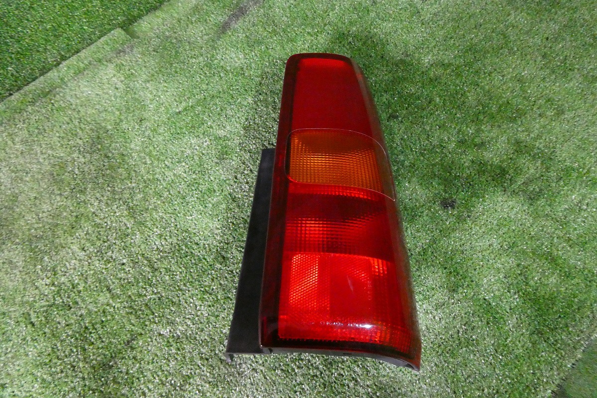 Yahoo!オークション - 【3370】送料無料 ジムニー JB23W 右 テールラン...