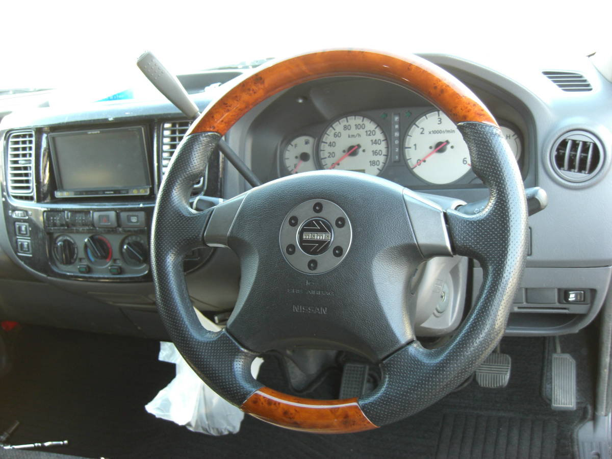 Yahoo!オークション - 日産 オプション ウッドコンビハンドル MOMO ス...