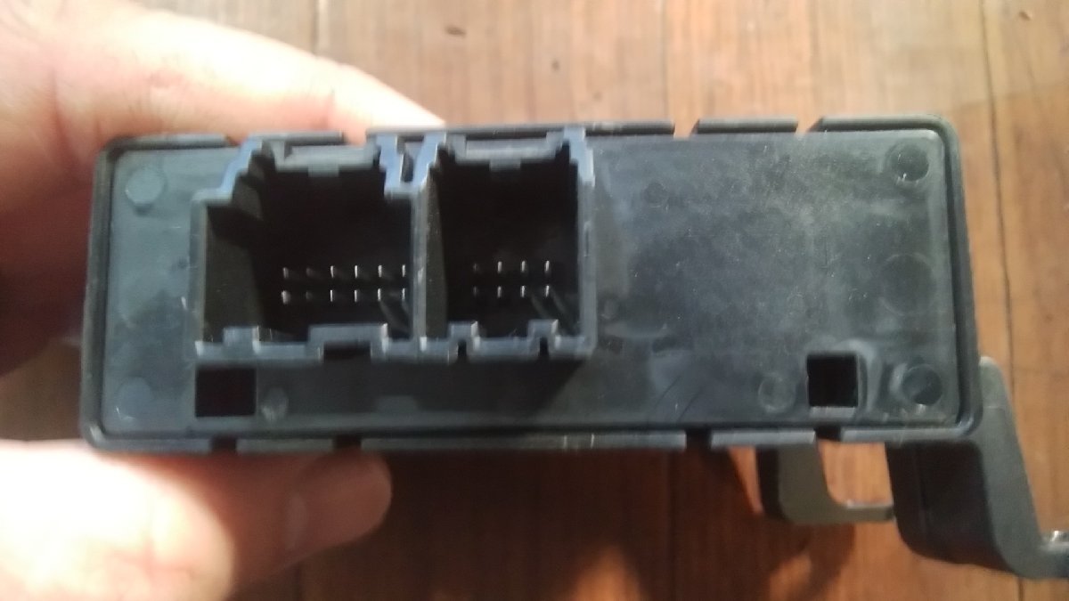 Yahoo!オークション - U#010 キャデラック エスカレード ESV GMT900 20...