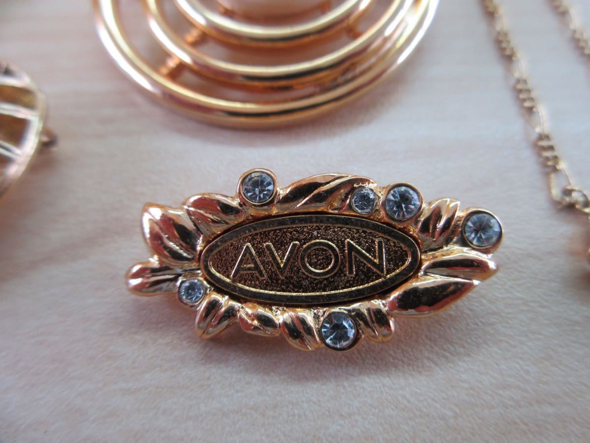 D80 ニナリッチ NINA RICCI AVON エイボン 他 ネックレス ブローチ ゴールドカラー など アクセサリー 大量 まとめ売り まとめ TIA(その他)｜売買されたオークション ...