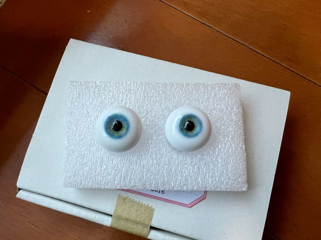 Yahoo!オークション - golem様製 グラスアイ 約16mm ブルーヘーゼル