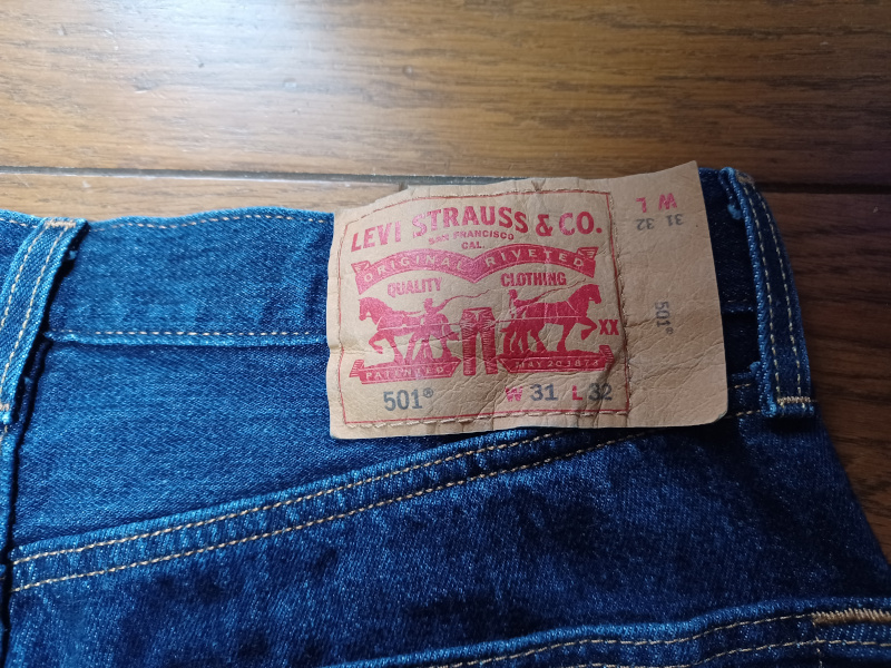 Yahoo!オークション - Levi's 501 w31(78cm) ボタンフライ 使用感少な...