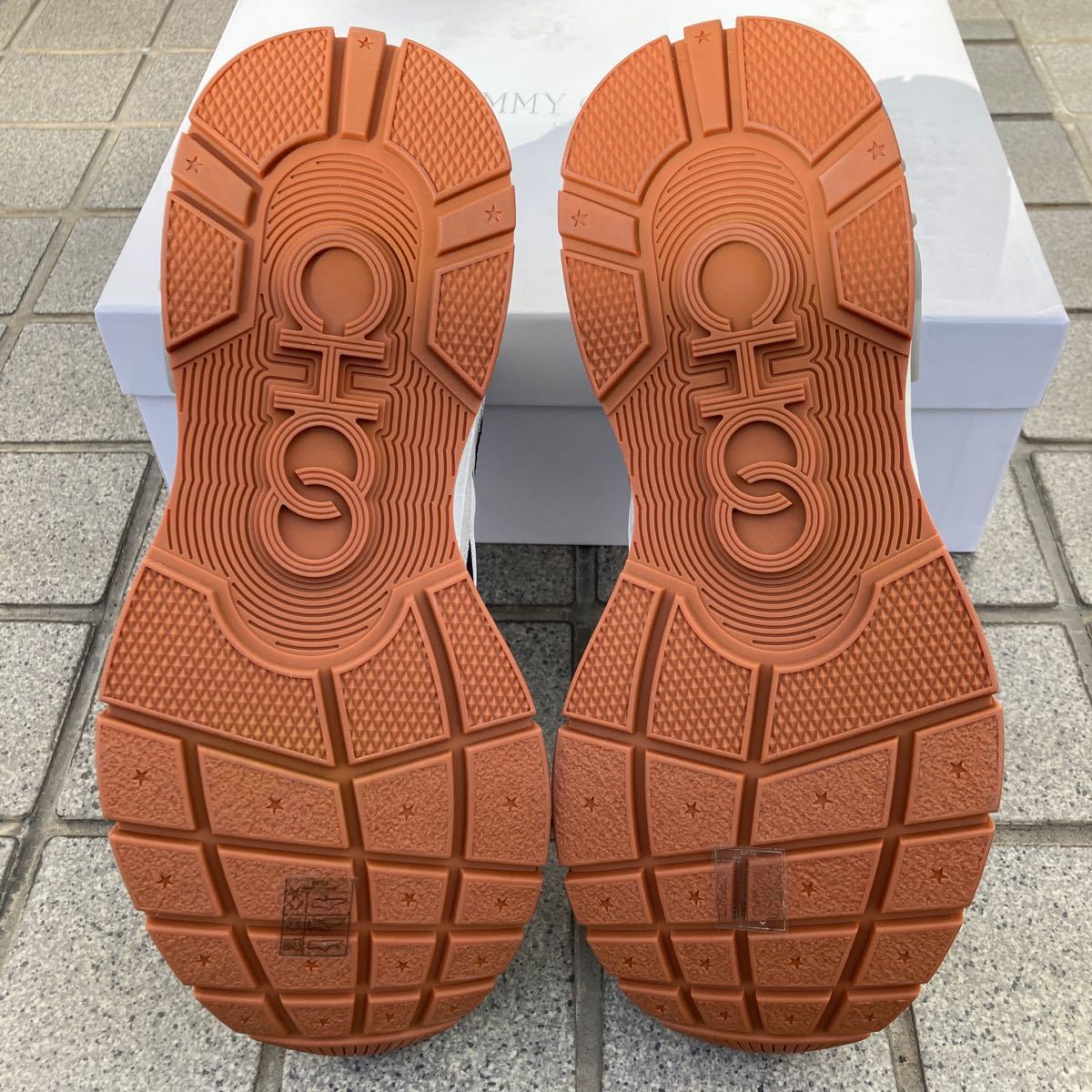 新品・送料無料 JIMMY CHOOジミーチュウ サイズ42(27 0cm 新品・送料無料 JIMMY CHOOジミーチュウ サイズ42(27 0cm