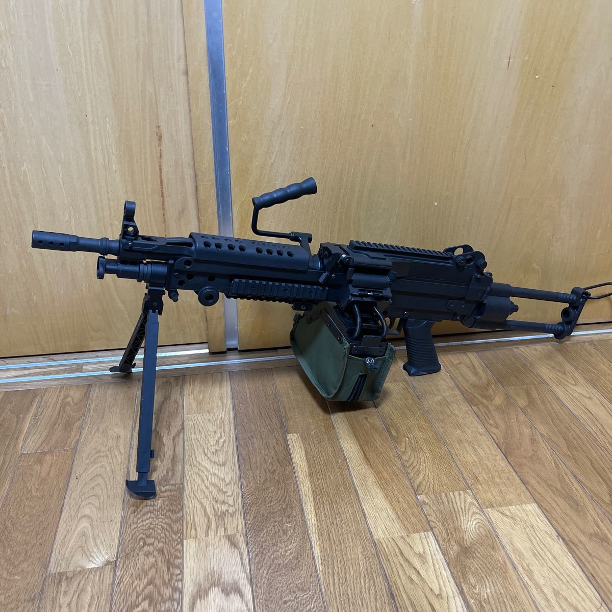 Yahoo!オークション - S&T M249 ミニミパラトルーパー 電動ガン MINIMI...