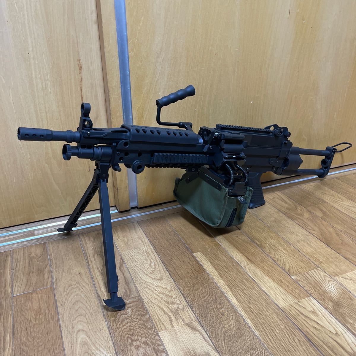 Yahoo!オークション - S&T M249 ミニミパラトルーパー 電動ガン MINIMI...