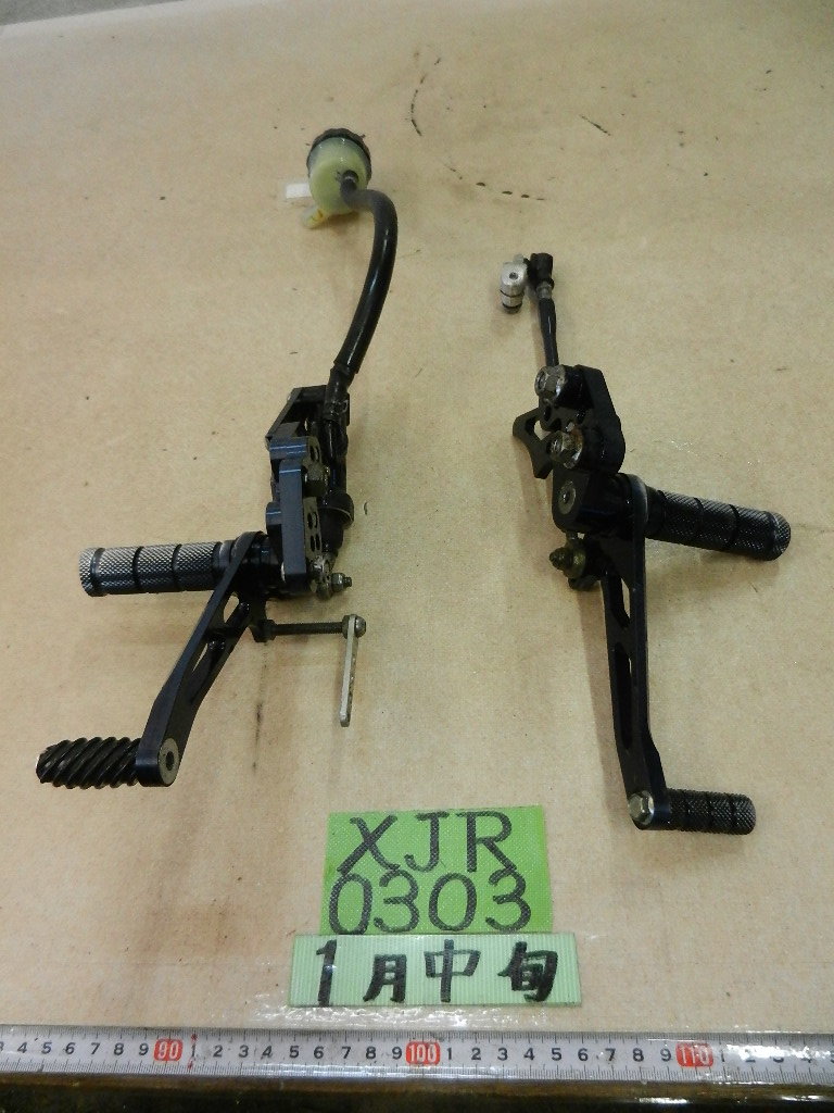 Yahoo!オークション - 0303 XJR1300 バックステップ左右 ブレーキペダ...