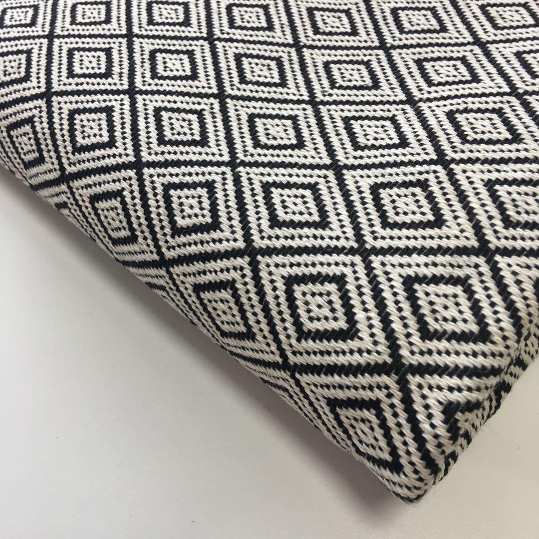 Yahoo!オークション - z37【幅0.7M】ジャガード織new白黒菱柄