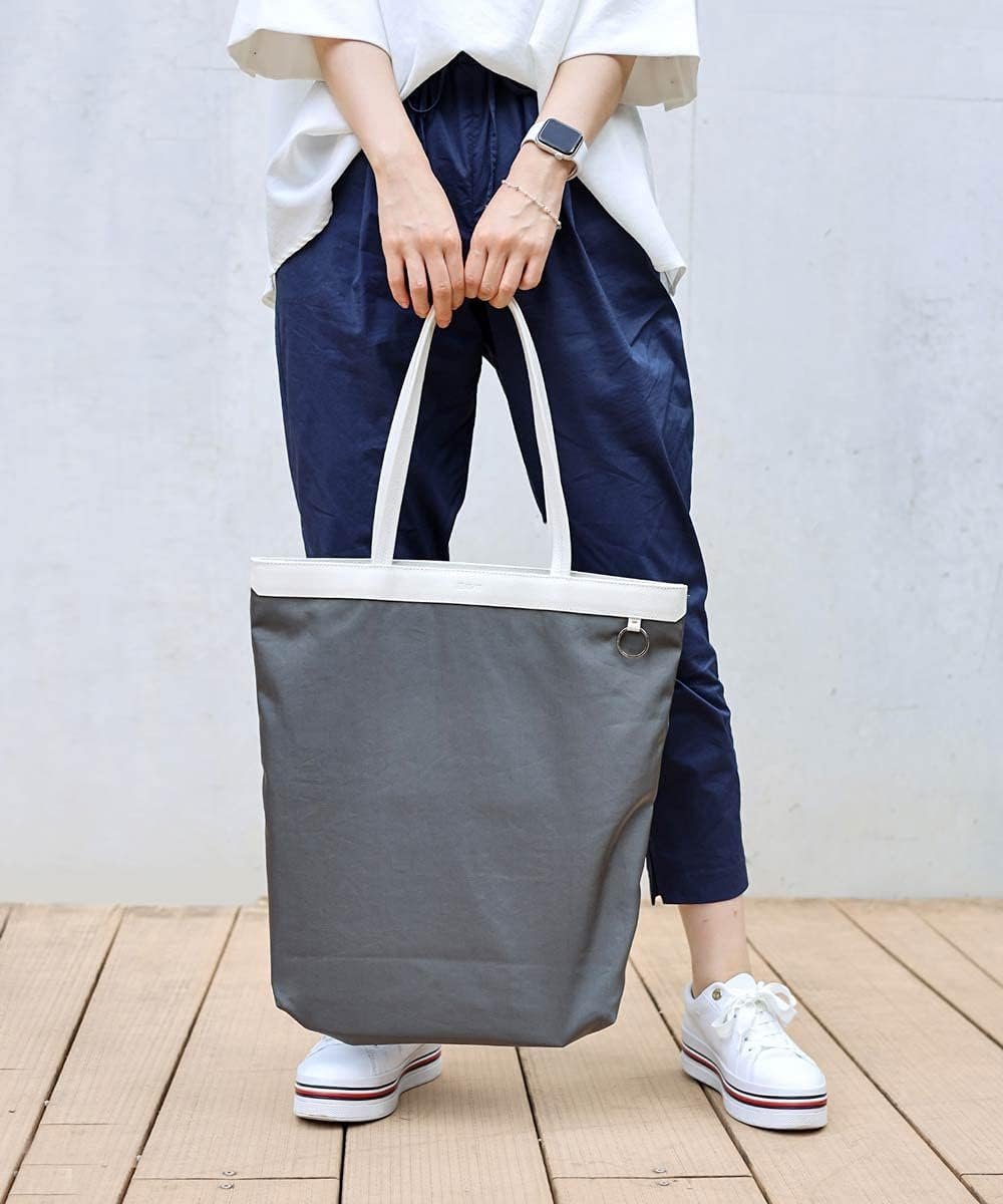 Yahoo!オークション - BB519 イズイット 定価17600円 B4サイズ 撥水 軽...