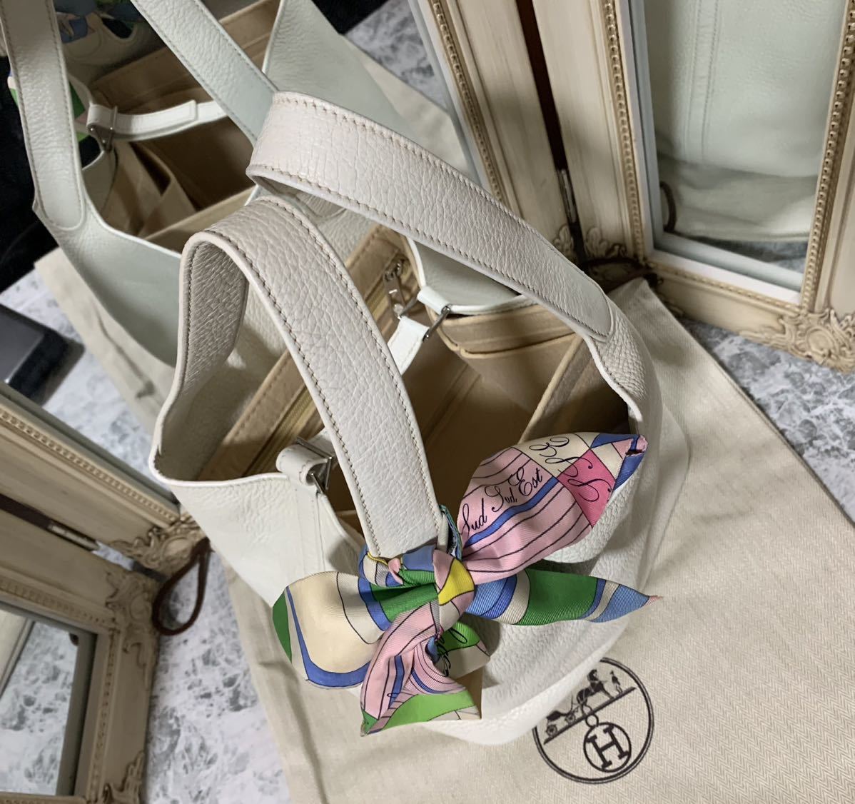 美品 正規品 エルメス ピコタン 刻印 ハンドバッグ 白 ツイリー 美品 正規品 エルメス ピコタン 刻印 ハンドバッグ 白 ツイリー