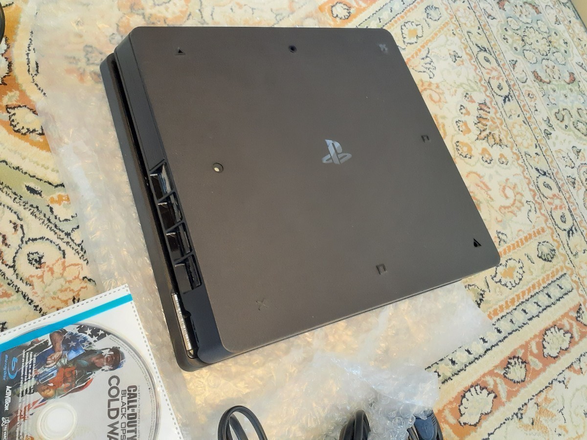 日本代購代標第一品牌【樂淘letao】－おまけ多数 迅速配送 薄型 PS4 CUH-2000A 本体一式 カメラ ホリ製 ホリパッドFPSPLUS ソフト 送料無料 ジェットブラック