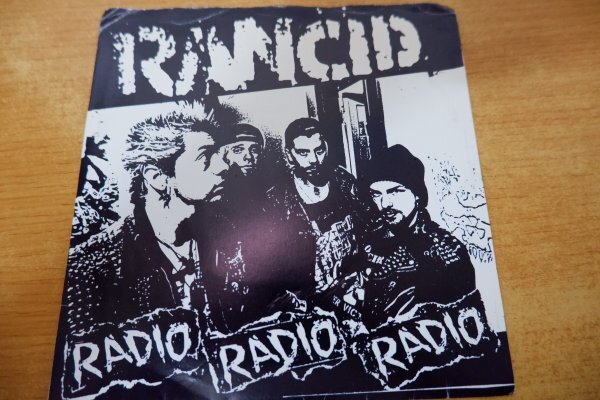 Yahoo!オークション - EPd-5568 Rancid / Radio Radio Radio
