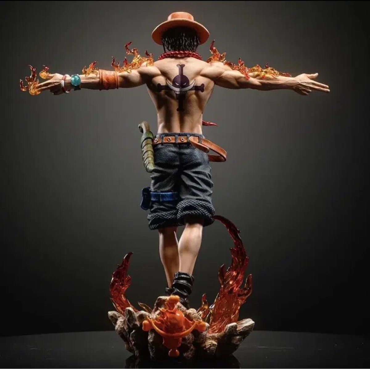 ONE PIECE ポートガスdエース フィギュア 約28cm 海外オリジナル ONE PIECE ポートガスdエース フィギュア 約28cm 海外オリジナル