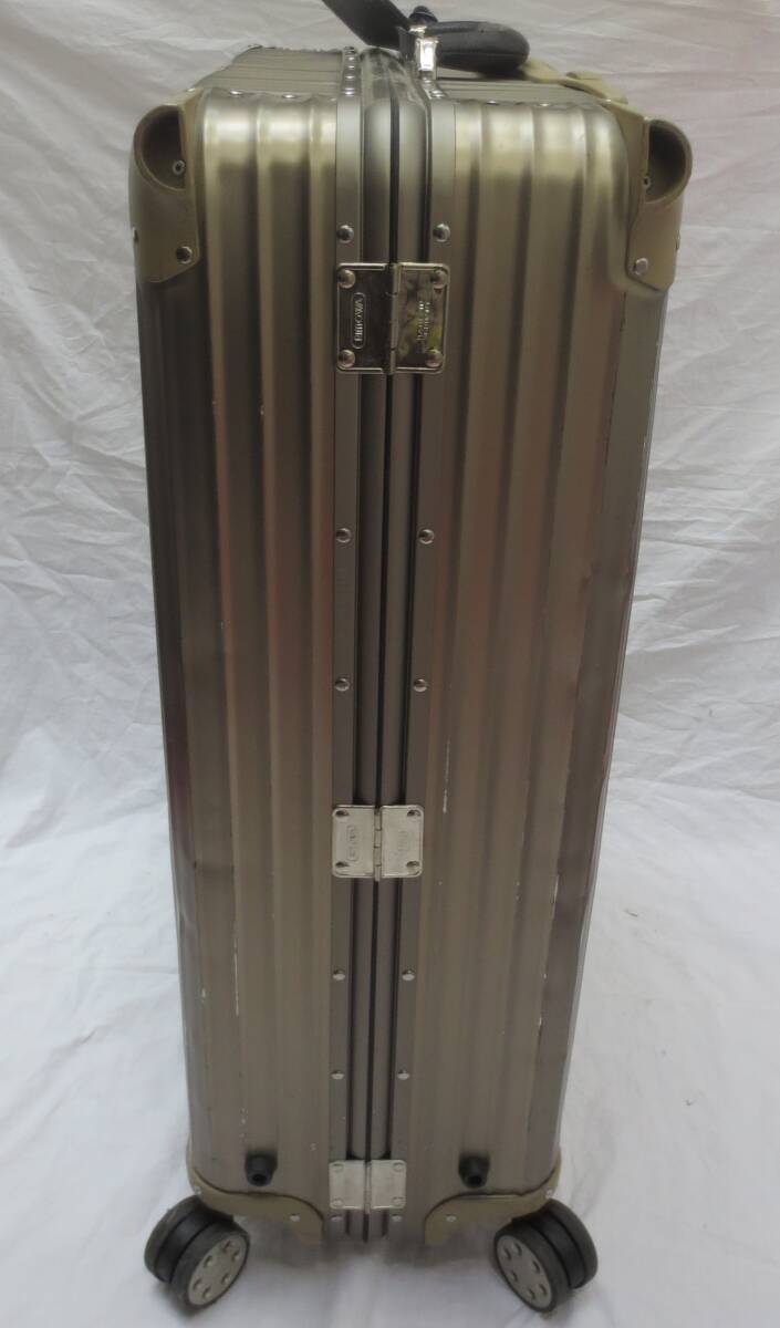 日本代購代標第一品牌【樂淘letao】- Rimowa トパーズ ゴールド 大型サイズ キャリーケース トロリー 本物 参考価格30万円 リモワ
