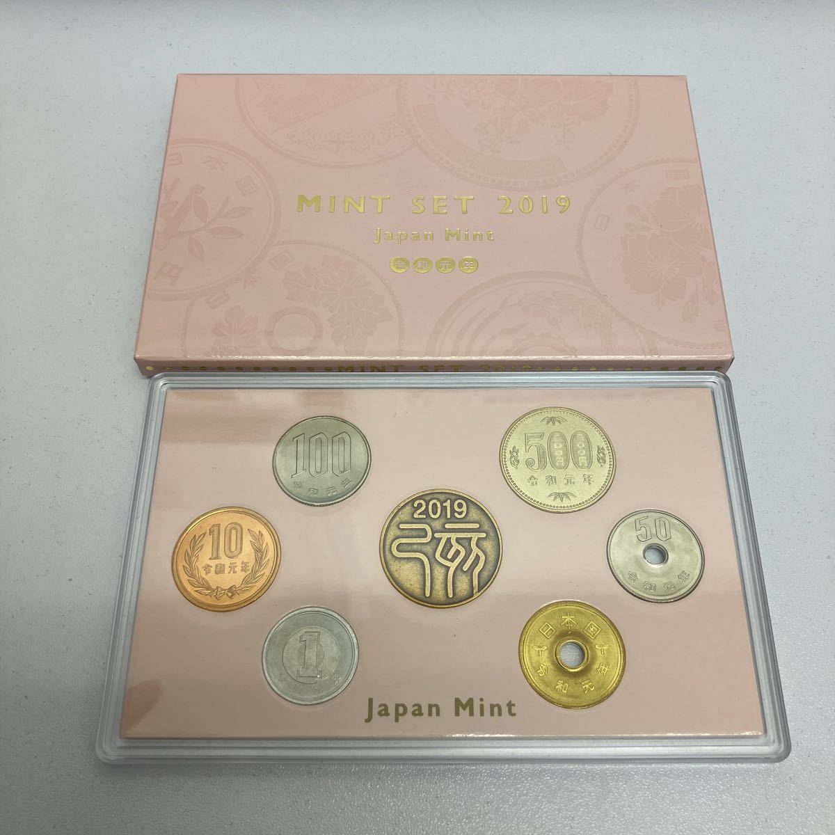 E/F443810 MINT SET 2019 Japan Mint 令和元年 ミントセット ②(日本)｜売買されたオークション情報、yahooの商品情報をアーカイブ公開 - オークファン ...