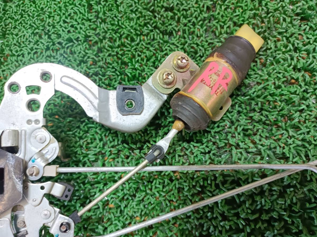 Yahoo!オークション - トヨタ クラウン E-GS131 1987年式 リアドアロッ...