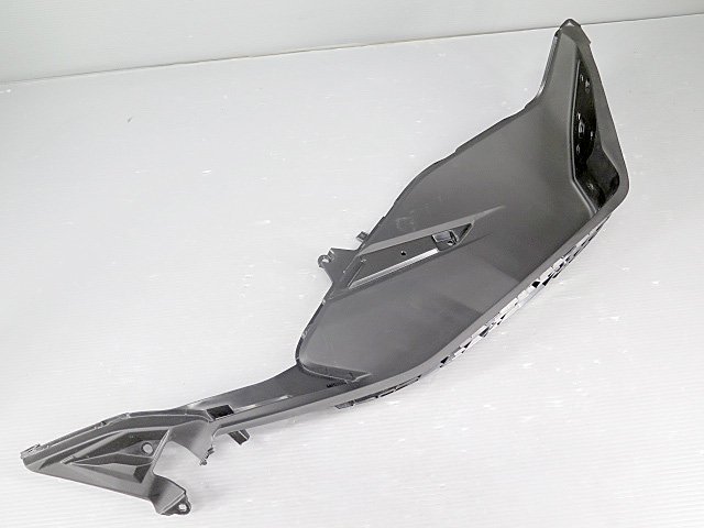 Yahoo!オークション - PCX125 (JF81) 純正 ステップボード 右 K97 240...