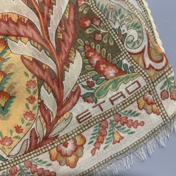 1円〜 ETRO エトロ スカーフ オレンジ ペイズリー シルク C1669(エトロ)｜売買されたオークション情報、yahooの商品情報をアーカイブ公開 - オークファン（aucfan.com）