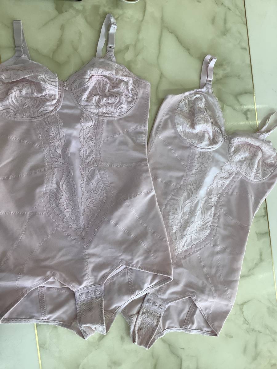 Yahoo!オークション - Y1934 ボディスーツ A80L 同色 2枚組 ピンク系 ...