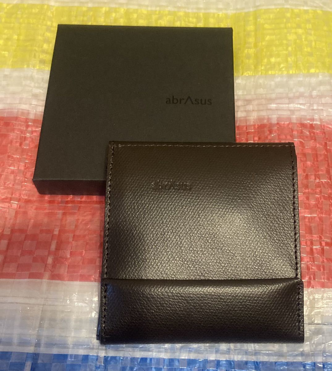 Yahoo!オークション - abrAsus アブラサス 薄い財布 チョコ 未使用 二...