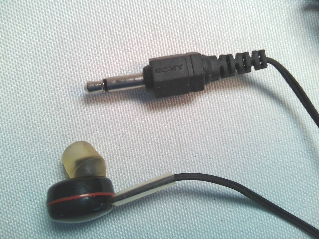 Yahoo!オークション - SONY 純正 片耳イヤホン 長さ3m 3.5mmモノラルミ...