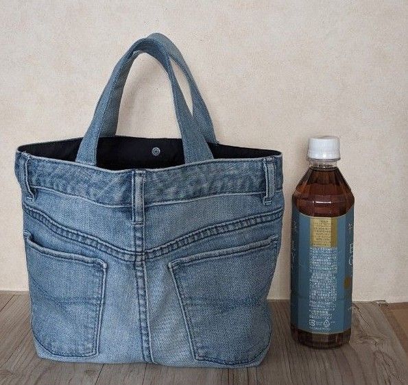 USEDデニムのトートバッグ「4」((ハンドメイド)) デニムリメイク USEDデニムのトートバッグ「4」((ハンドメイド)) デニムリメイク