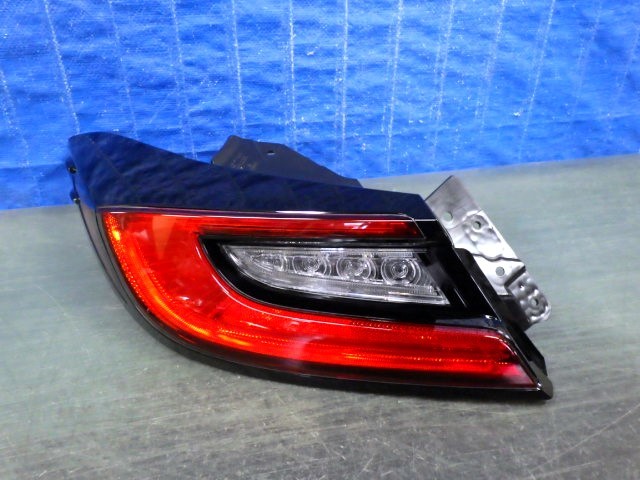 Yahoo!オークション - K322 GR86 ZN8 左テール LED D258 84201 CC010 M...