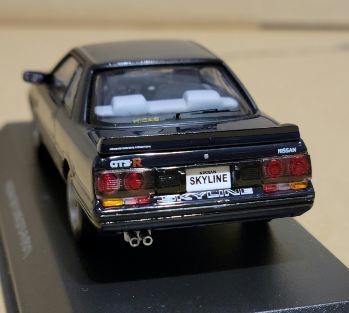 Yahoo!オークション - 京商 1/43 スカイライン GTS-R R31