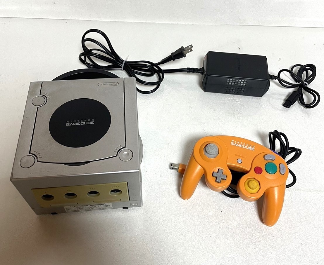 Y585 Nintendo/任天堂/GAMECUBE/ゲームキューブ/本体/DOL-001/コントローラー1点/アダプター/ゲーム機/(本体)｜売買されたオークション情報、yahooの商品情報 ...