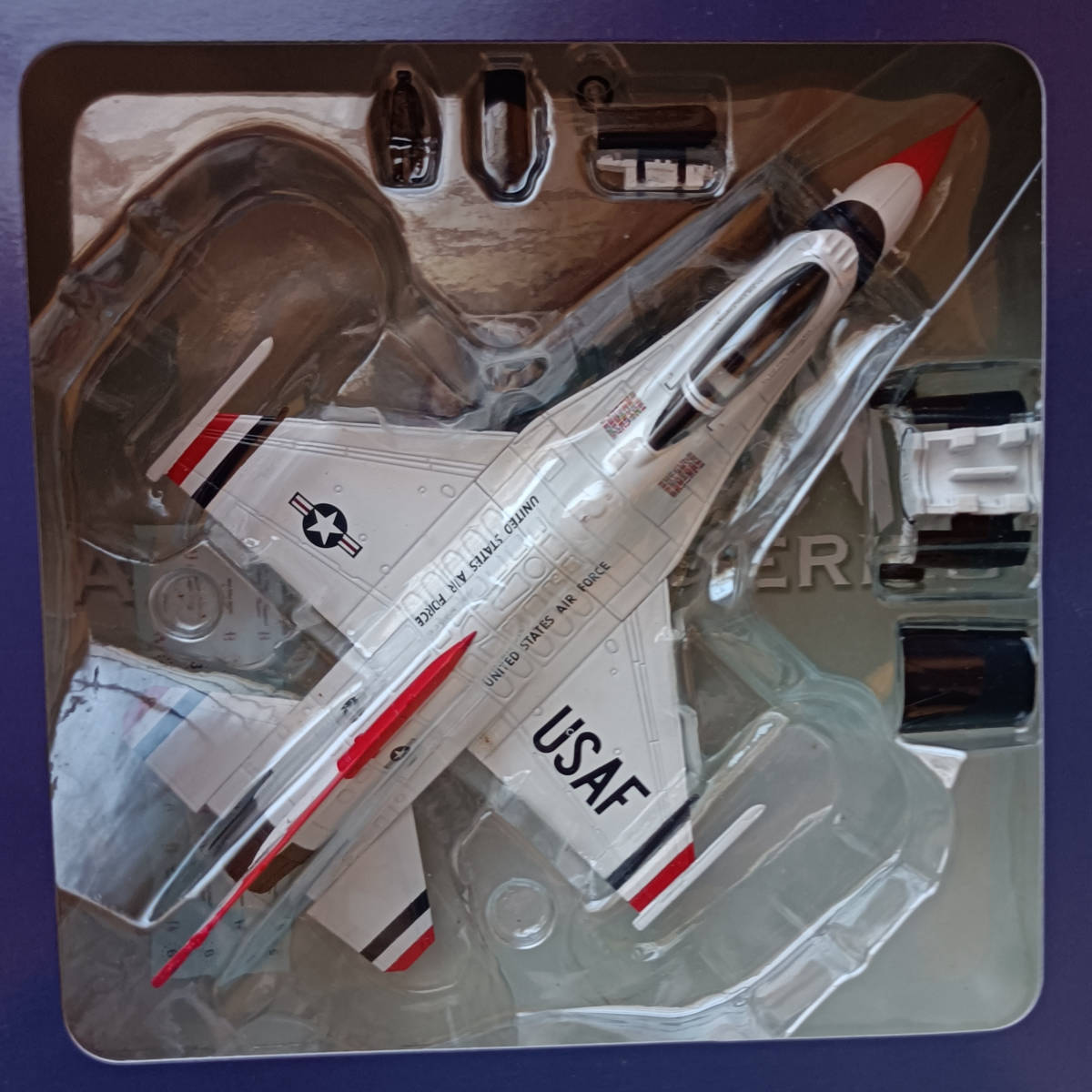 Yahoo!オークション - ホビーマスター / 1 72 / F-16 C / サンダーバー...